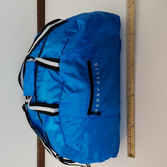 Perry Ellis | Bags | Perry Ellis Light Weight And Light Blue Duffle Bag ...